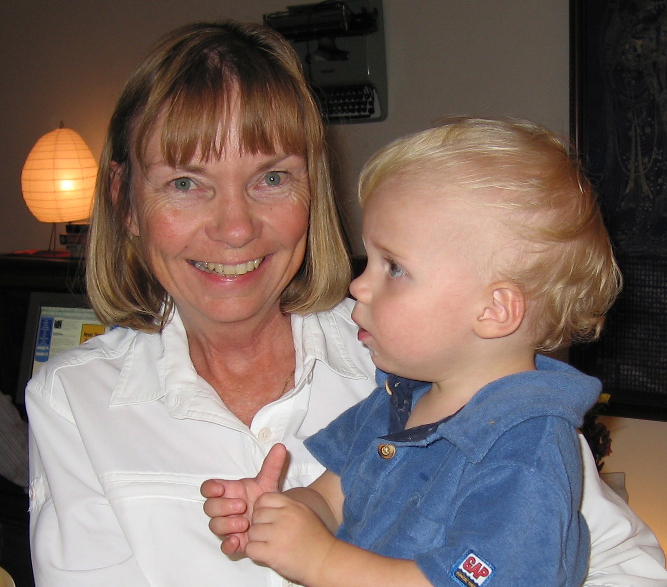 Christine Hooper's Instagram, Twitter & Facebook on IDCrawl