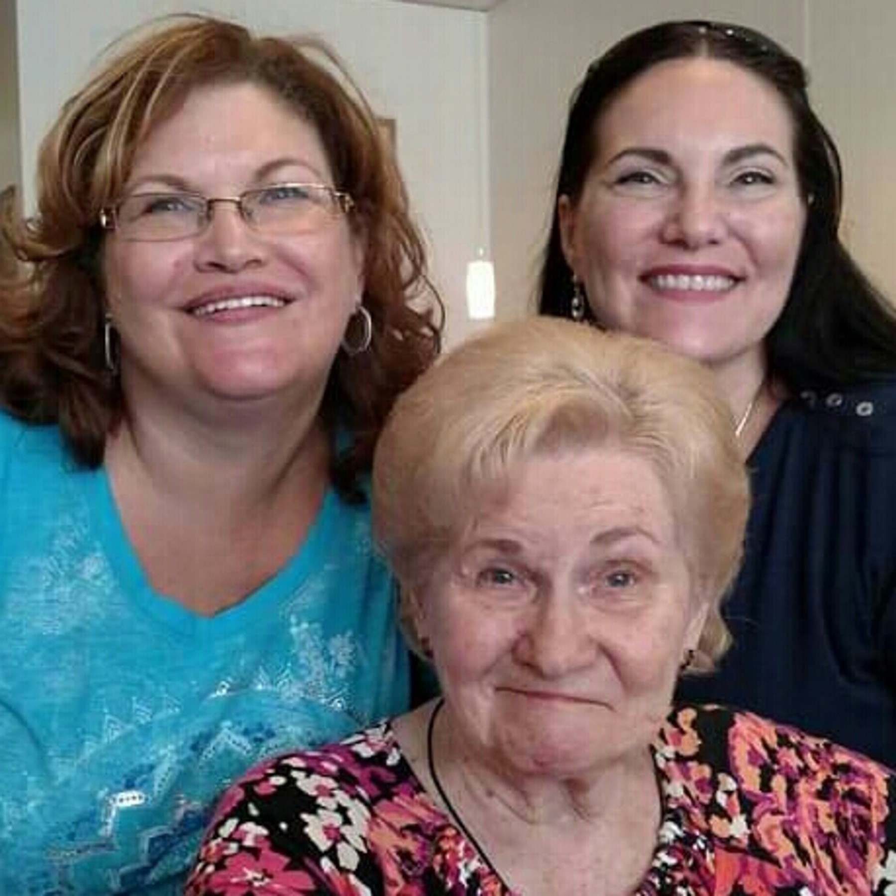 Virginia Ritter's Instagram, Twitter & Facebook on IDCrawl