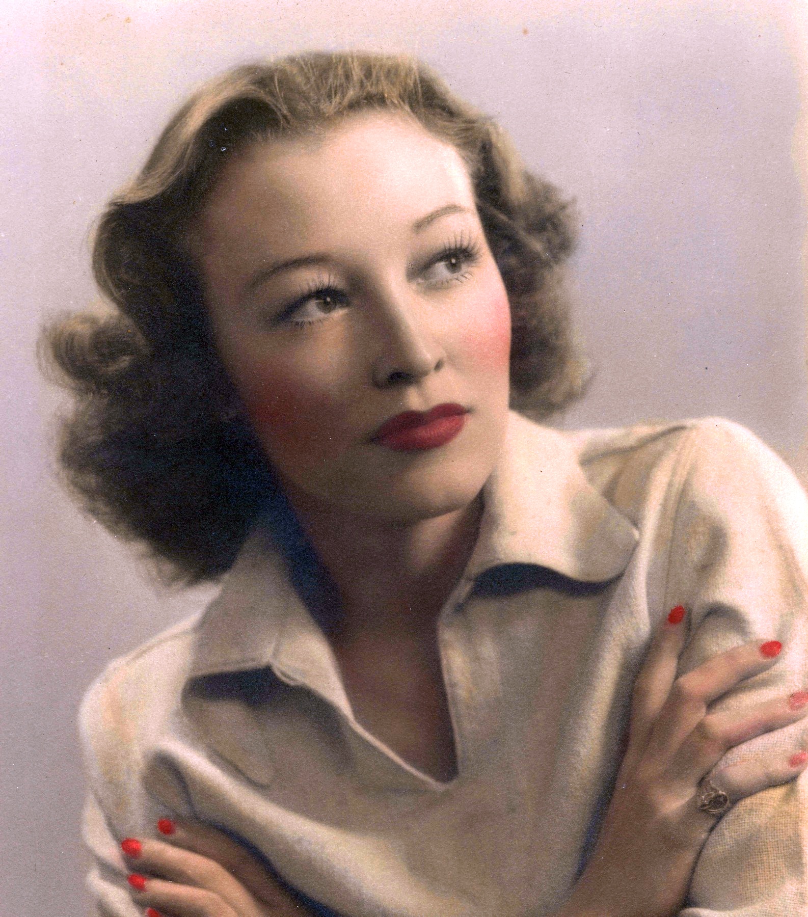 Zoe Louise's Instagram, Twitter & Facebook on IDCrawl