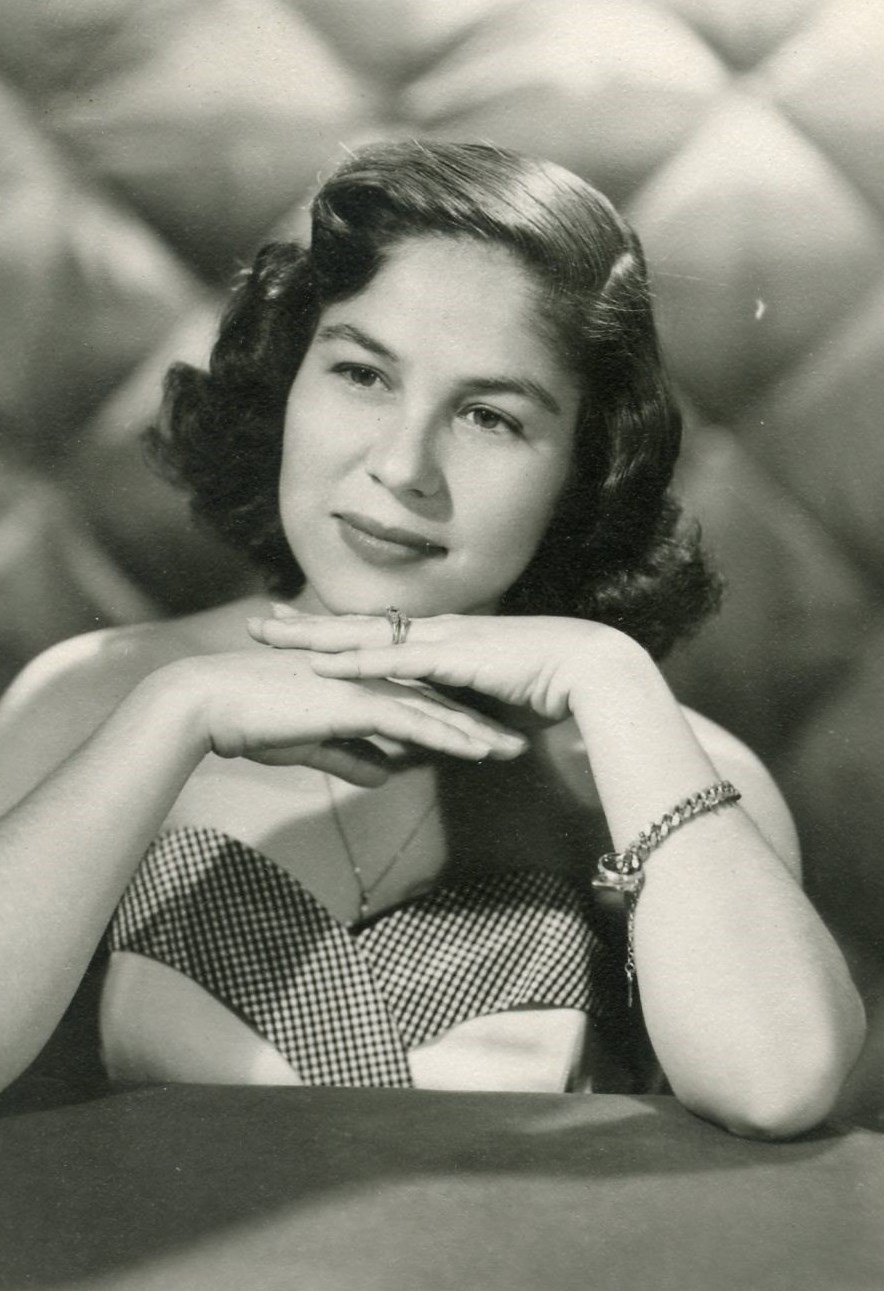 Maria Elena Alvarez Obituary - West Covina, CA