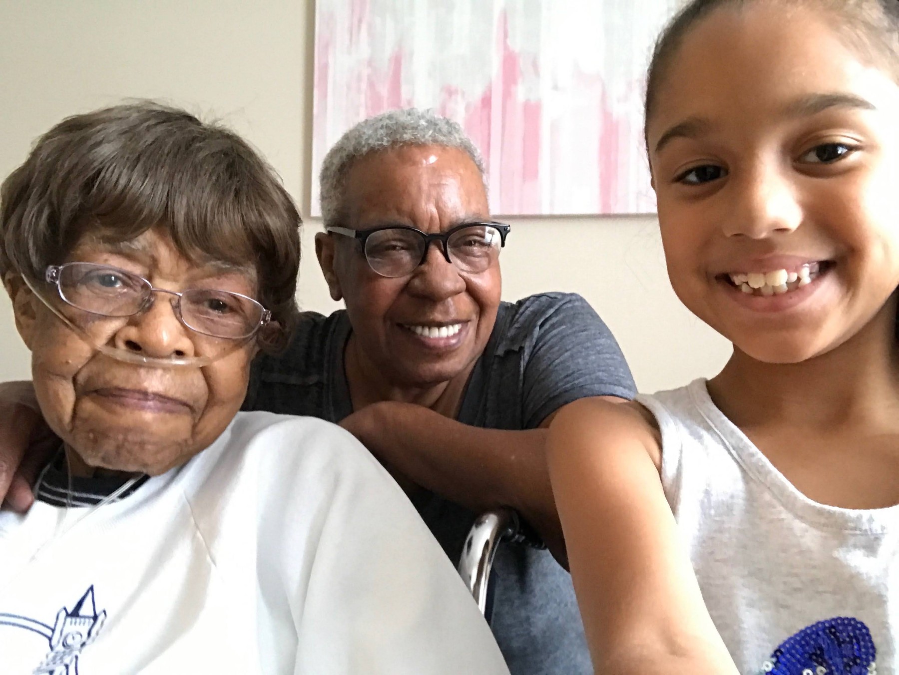 Regina Strong's Instagram, Twitter & Facebook on IDCrawl