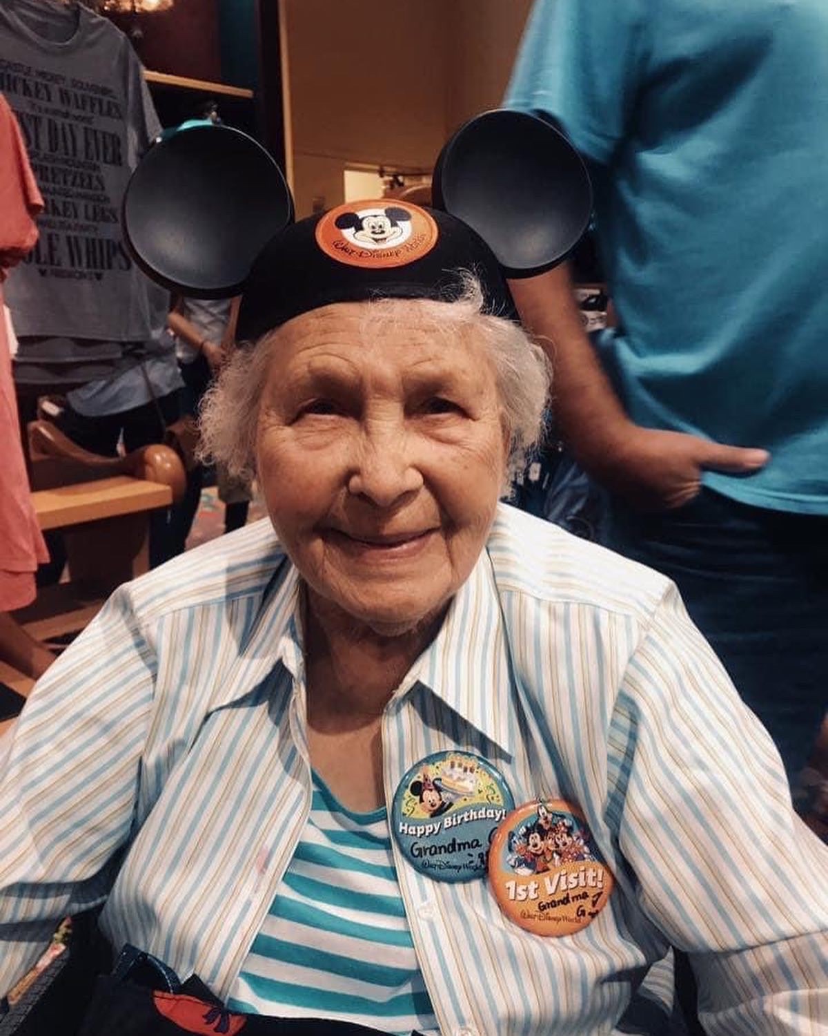 Lorna Whitney's Instagram, Twitter & Facebook on IDCrawl