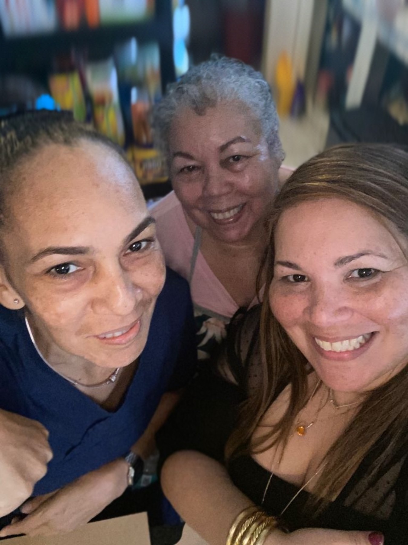 Ivette Quinones's Instagram, Twitter & Facebook on IDCrawl