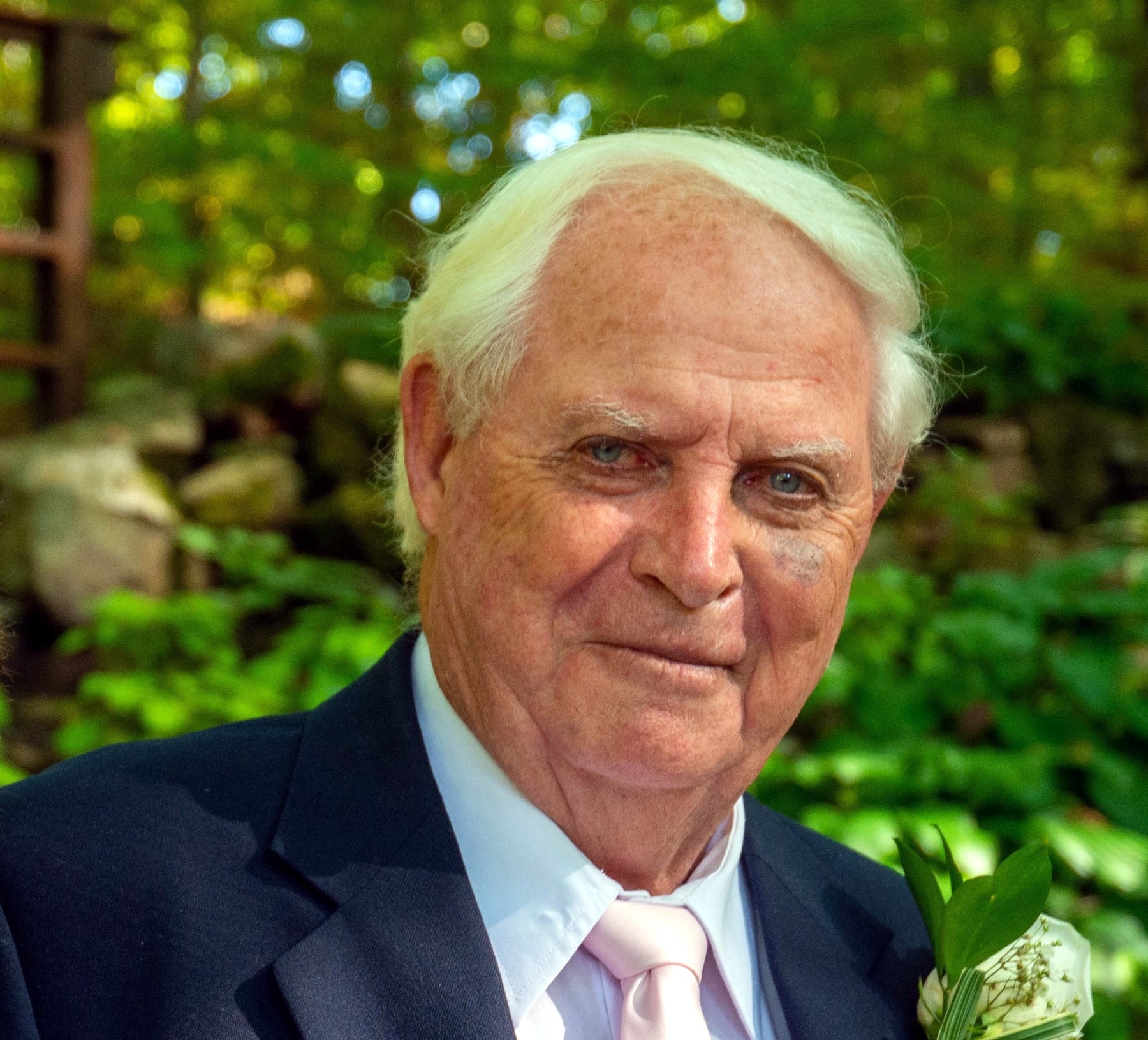 Holly Gregory's Instagram, Twitter & Facebook on IDCrawl