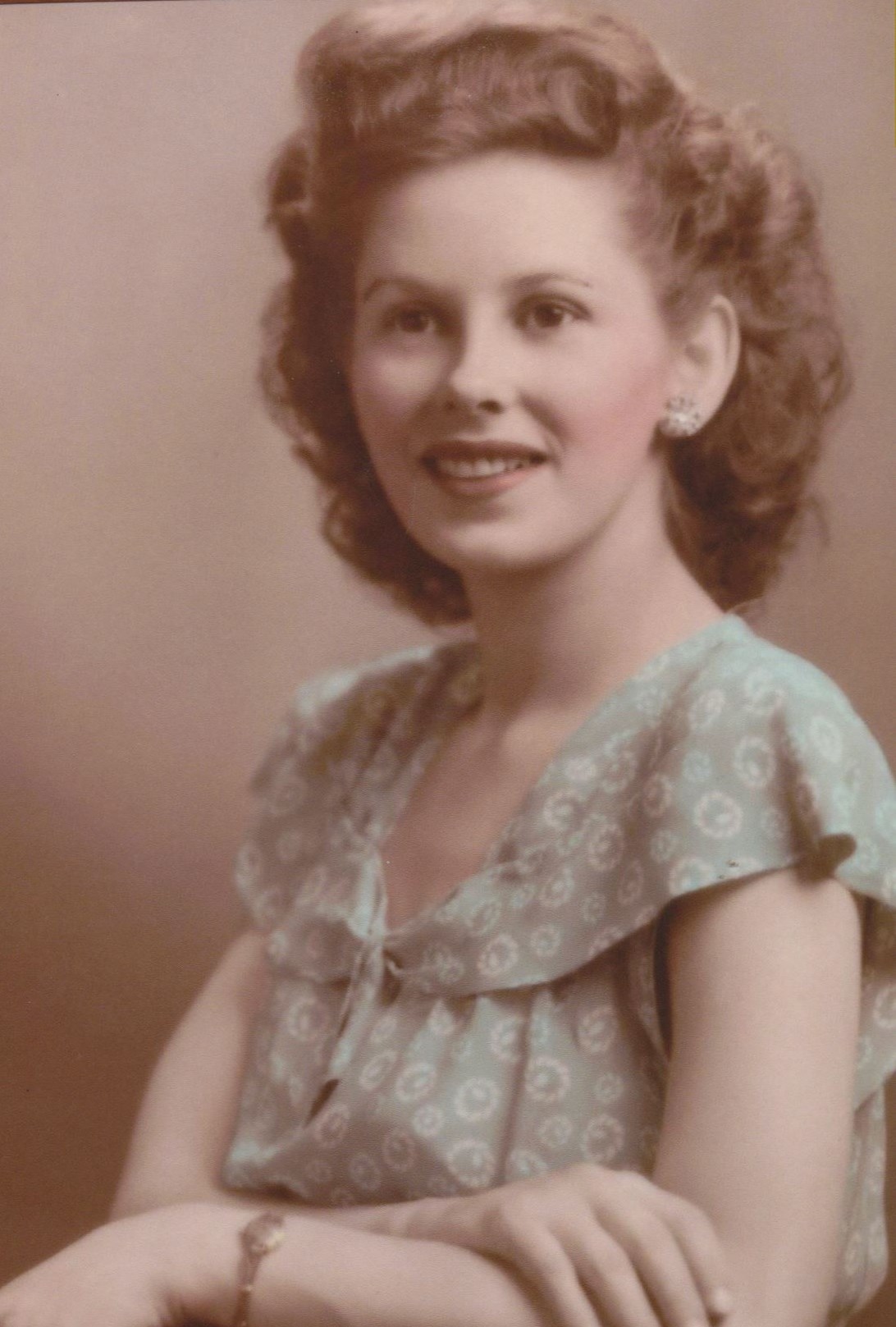 Clara Wright's Instagram, Twitter & Facebook on IDCrawl