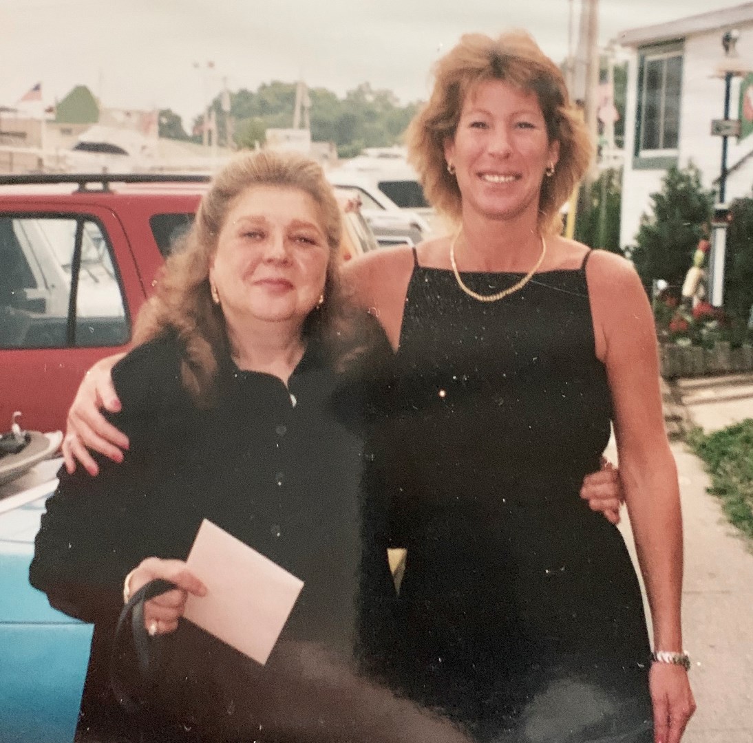 Donna Weinberg's Instagram, Twitter & Facebook on IDCrawl