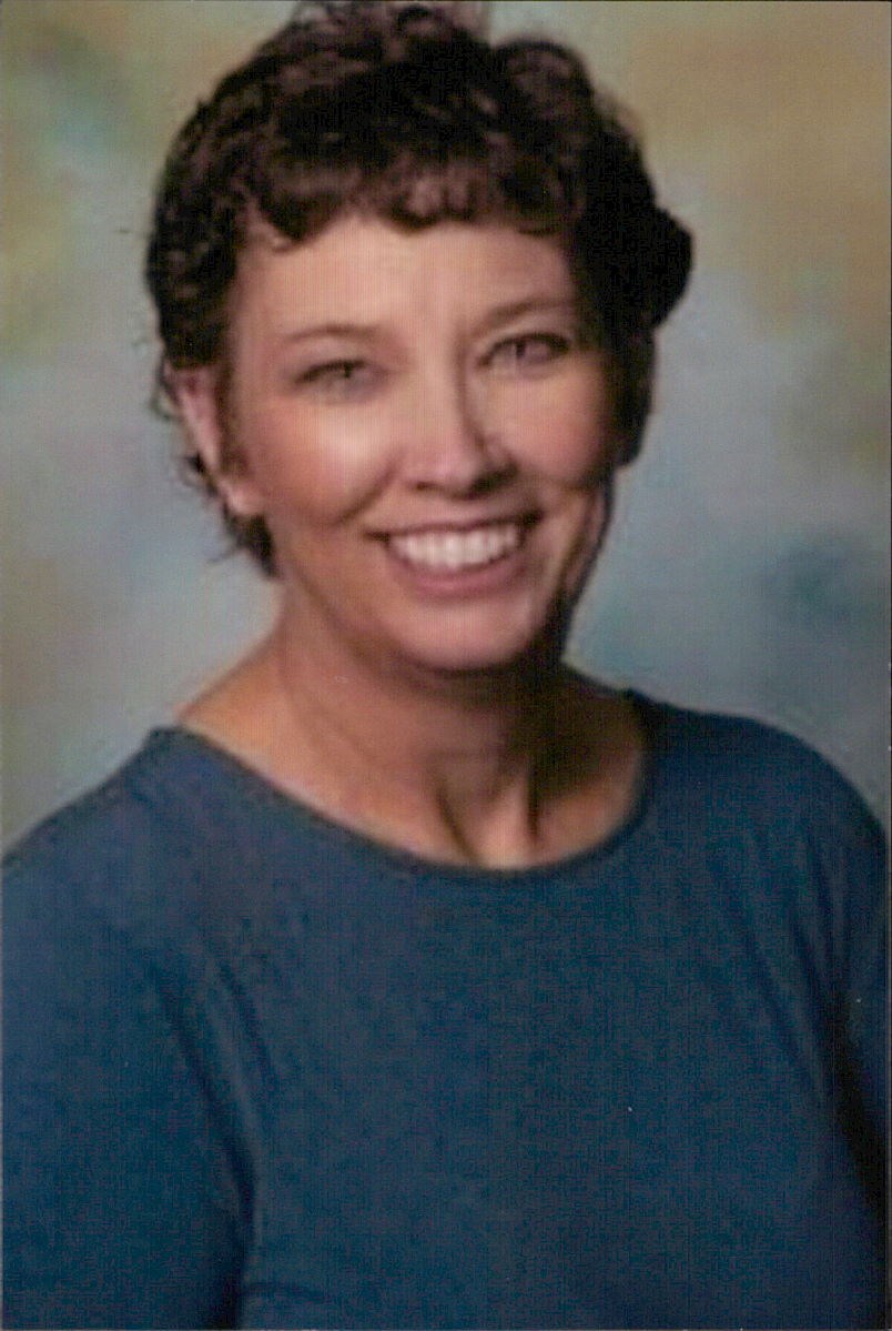 Lisa Burnett's Instagram, Twitter & Facebook on IDCrawl