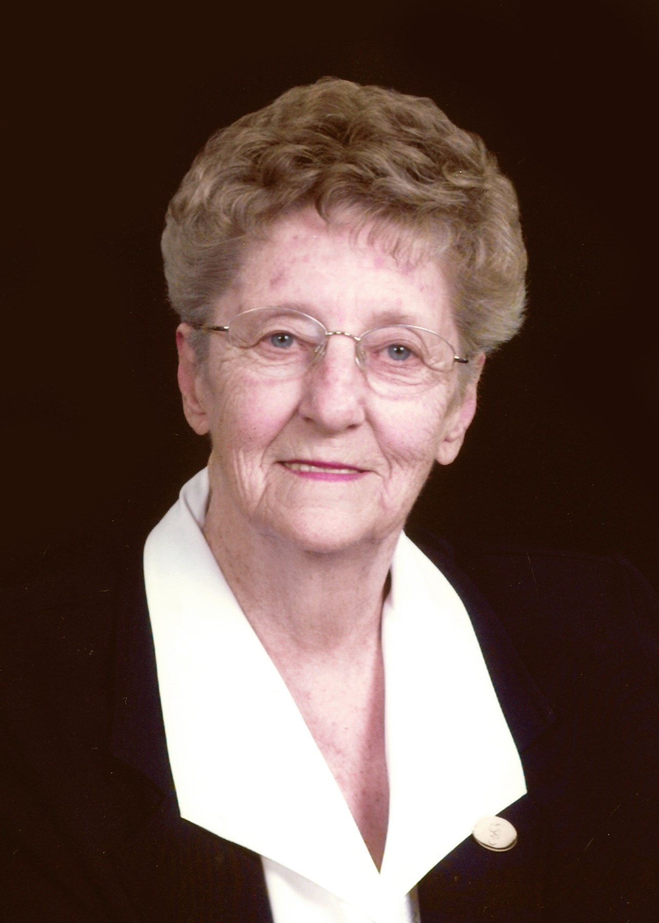 Evelyn Martha Kamp Obituary - Grandville, MI