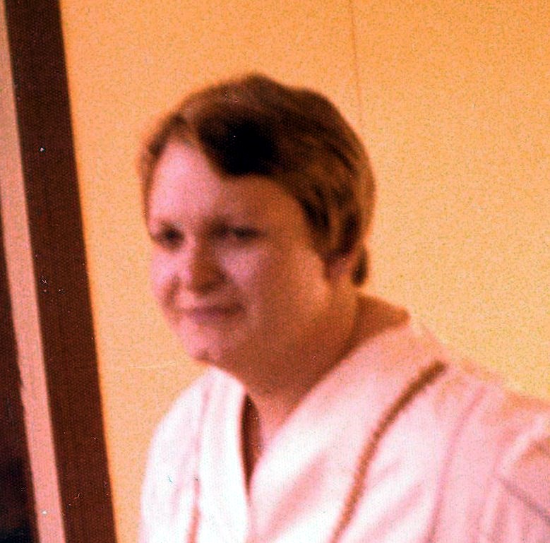 Connie Crow's Instagram, Twitter & Facebook on IDCrawl