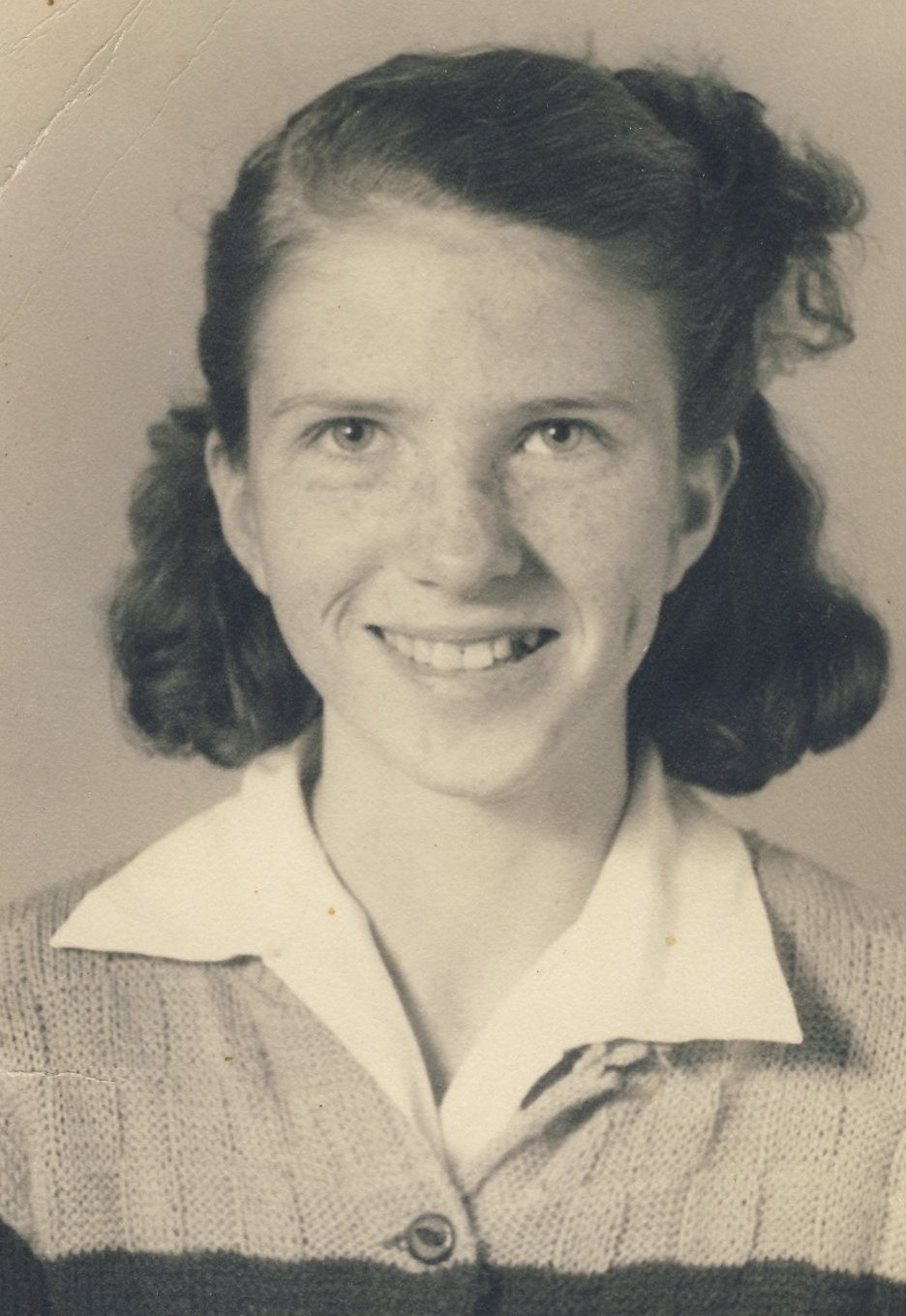 Charlotte Hayes's Instagram, Twitter & Facebook on IDCrawl