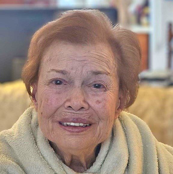 Janet Lewis Obituary - Chesterland, OH