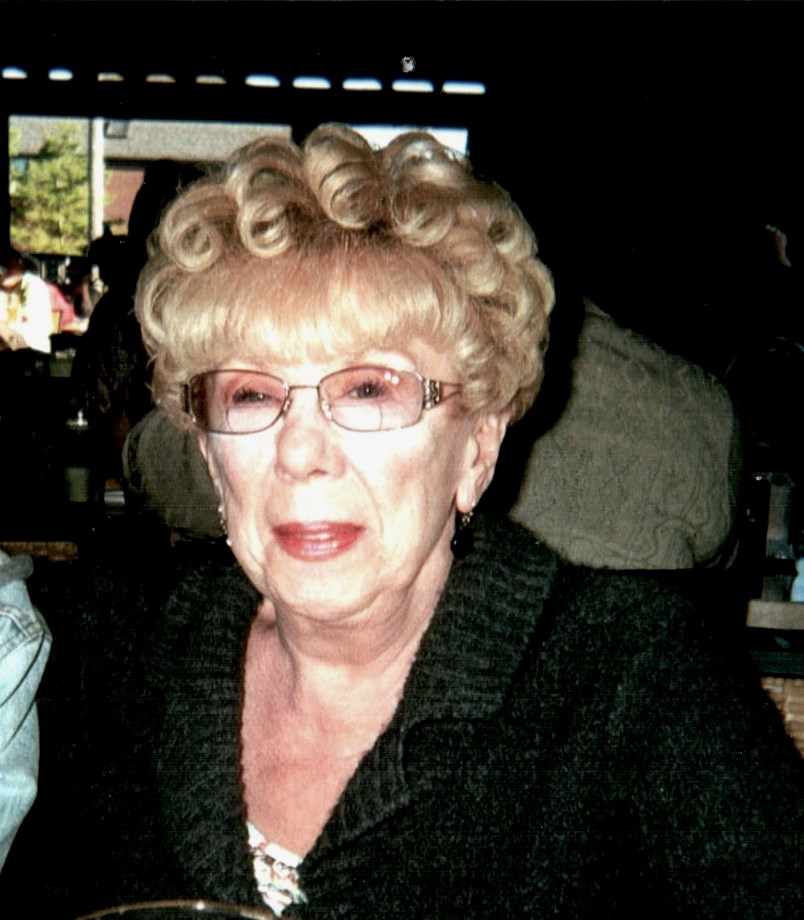 Jeane Geeve Obituary - Des Plaines, IL