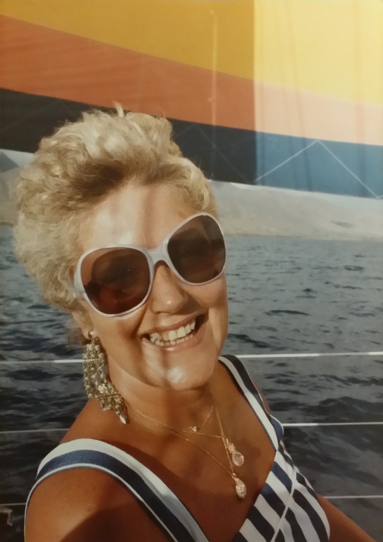 Jean Anne Hutchison Obituary - Vancouver, BC