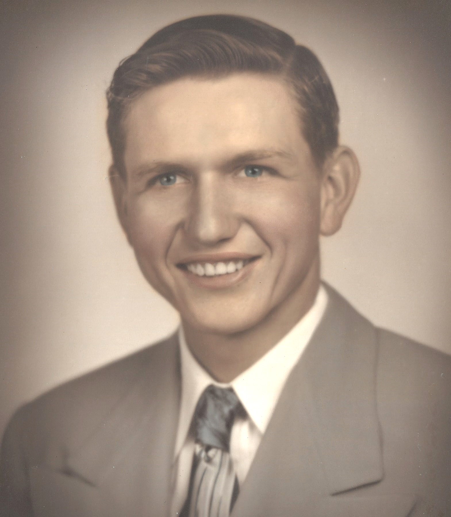 Angus Eugene Jones Obituary - Winter Park, FL