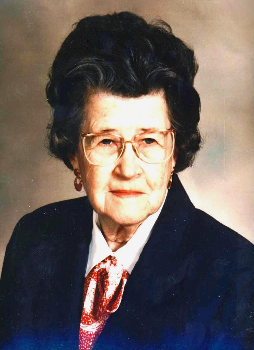 Laura Bechtel's Instagram, Twitter & Facebook on IDCrawl