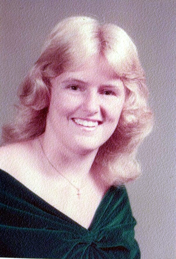 Anna Hayden's Instagram, Twitter & Facebook on IDCrawl