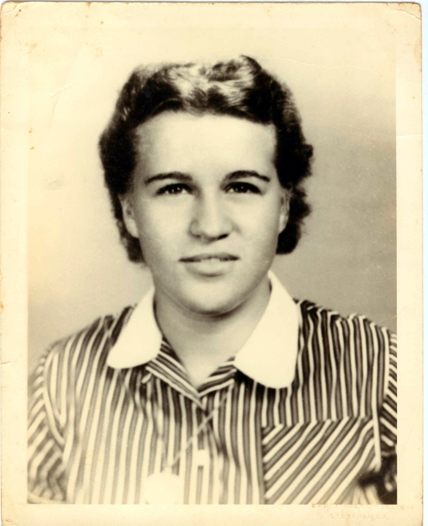 Gloria James's Instagram, Twitter & Facebook on IDCrawl