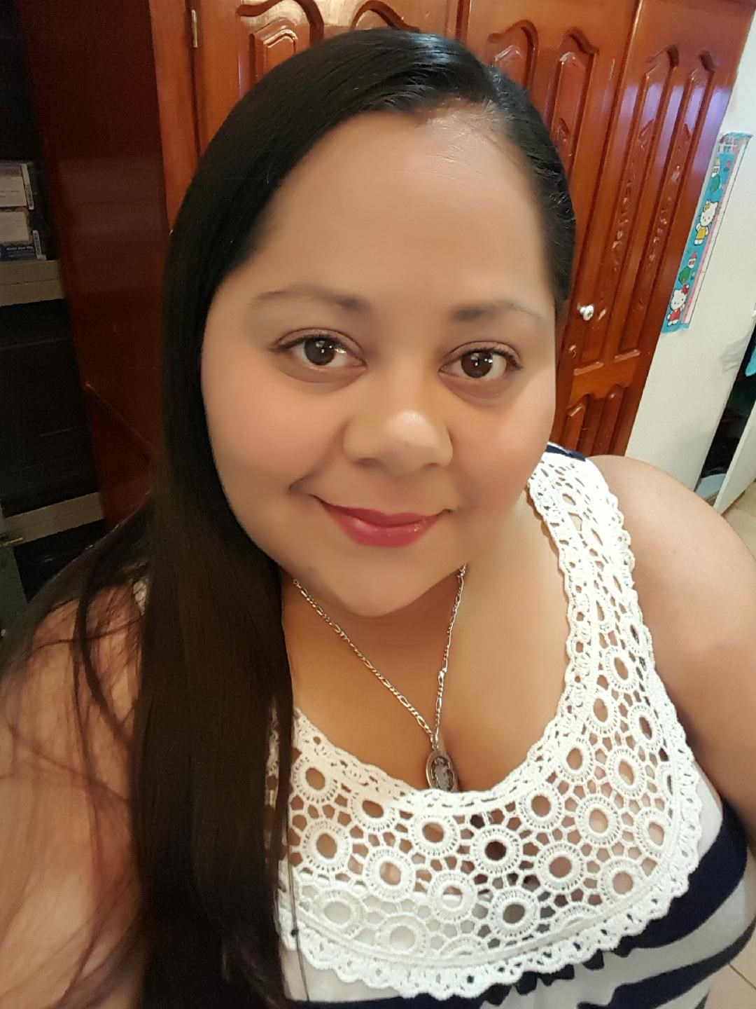 Gabriela Cameron's Instagram, Twitter & Facebook on IDCrawl