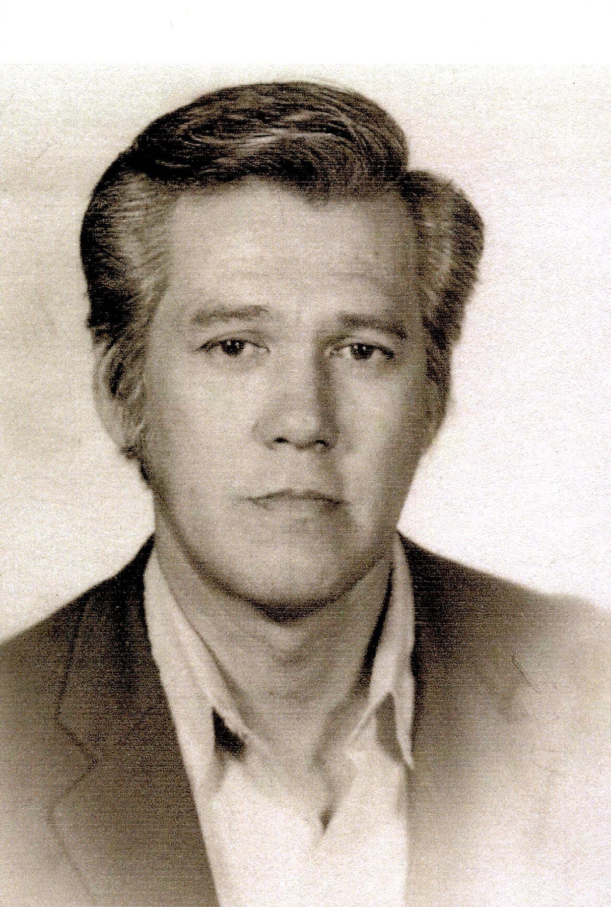 Albert Richter's Instagram, Twitter & Facebook on IDCrawl