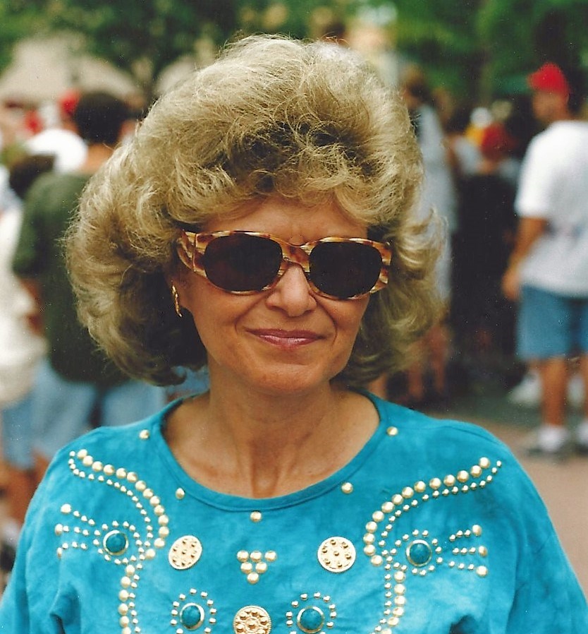 Caroline Mcdowell's Instagram, Twitter & Facebook on IDCrawl