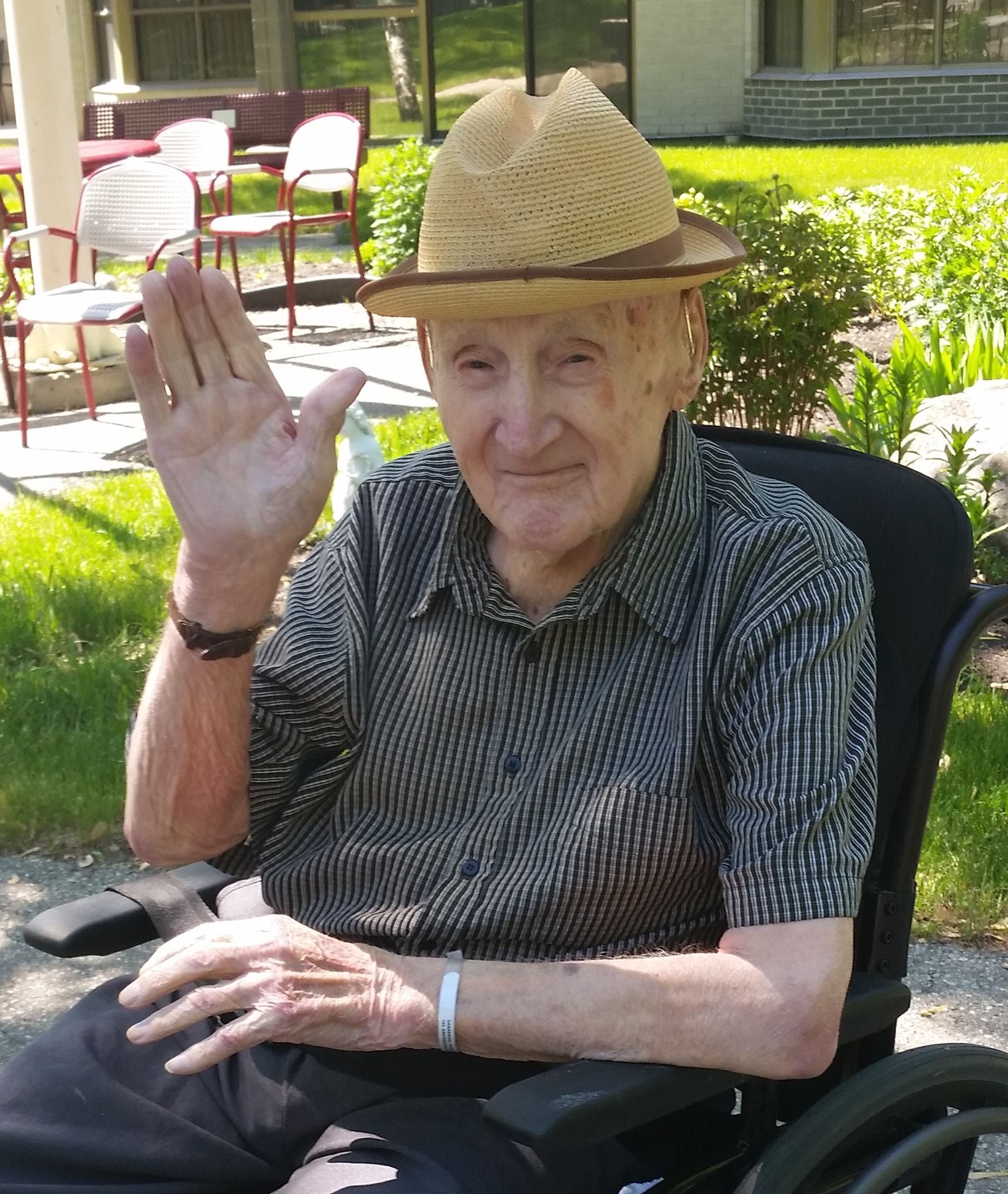 Peter Sabadash Obituary - Navin, MB