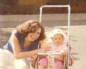 Maggie Walling's Instagram, Twitter & Facebook on IDCrawl