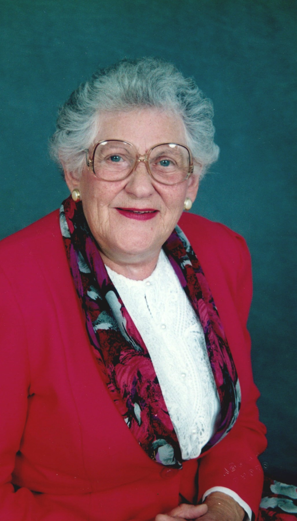 Elizabeth MacKinnon Obituary - Sydney, NS