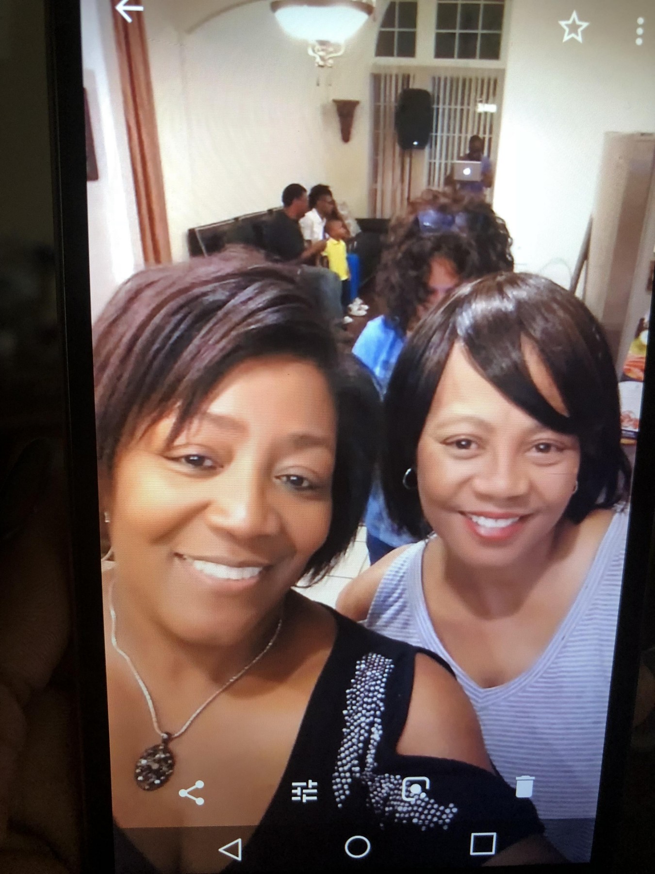 Stephanie Craddock's Instagram, Twitter & Facebook on IDCrawl