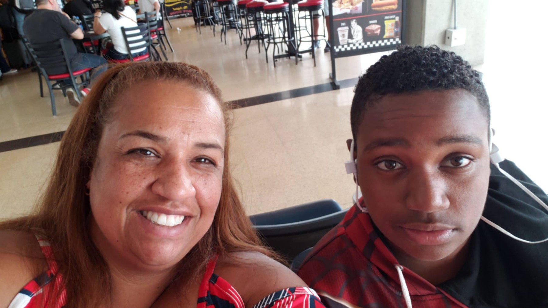 Elizabeth Cruz's Instagram, Twitter & Facebook on IDCrawl