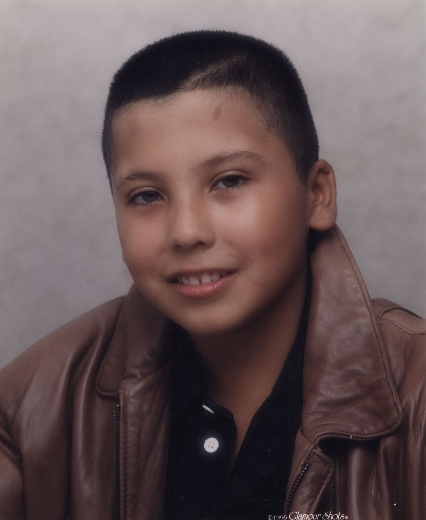 Kelly Guzman's Instagram, Twitter & Facebook on IDCrawl