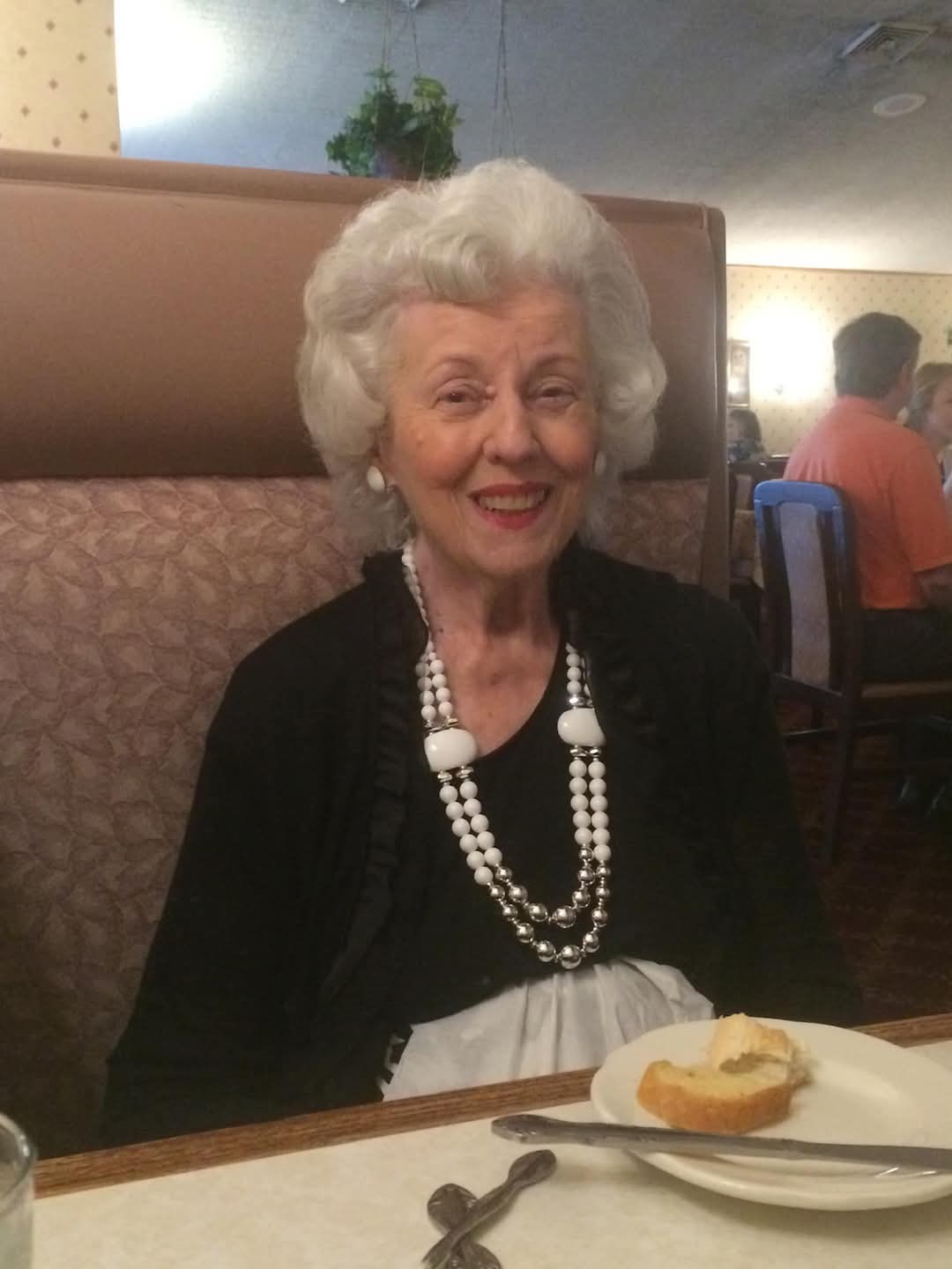 Shirley Orze Obituary - Crown Point, IN