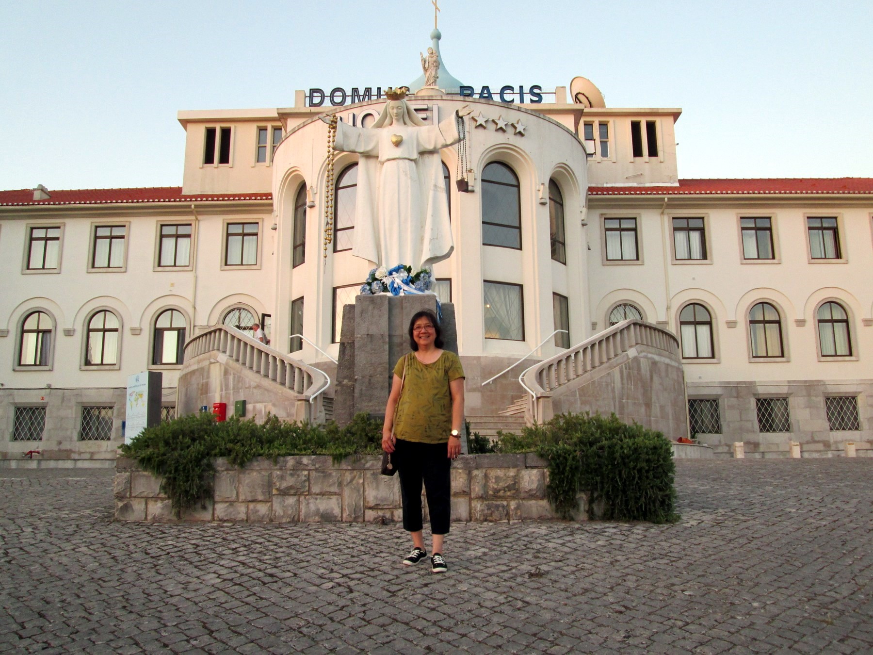 Digna Lea Calupe Obituary - Westlake Village, CA