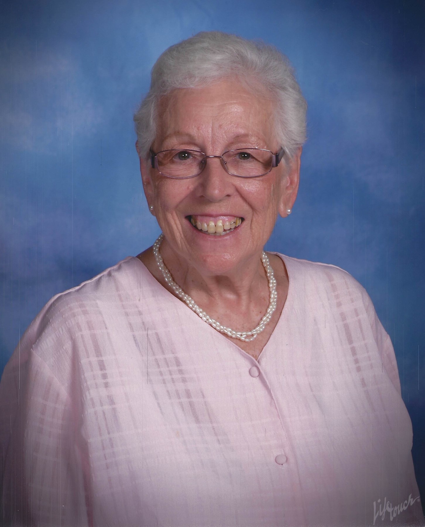 Mary Hollett Obituary - Springfield, VA