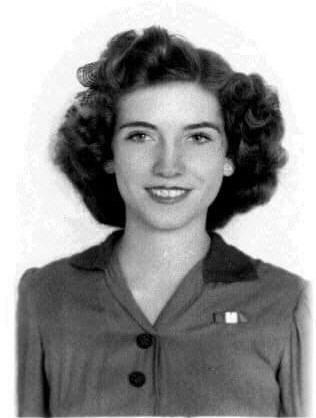 Iris Morrison's Instagram, Twitter & Facebook on IDCrawl