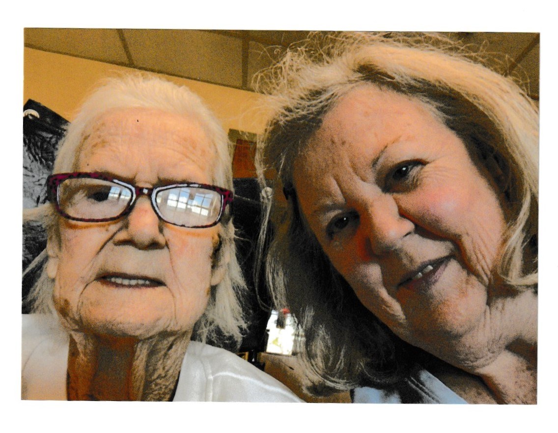 Eva Johnston's Instagram, Twitter & Facebook on IDCrawl