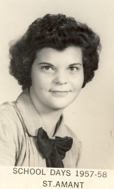 Jessica Ficklin's Instagram, Twitter & Facebook on IDCrawl