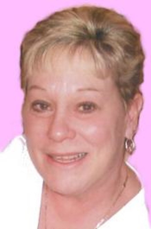 April Collins's Instagram, Twitter & Facebook on IDCrawl