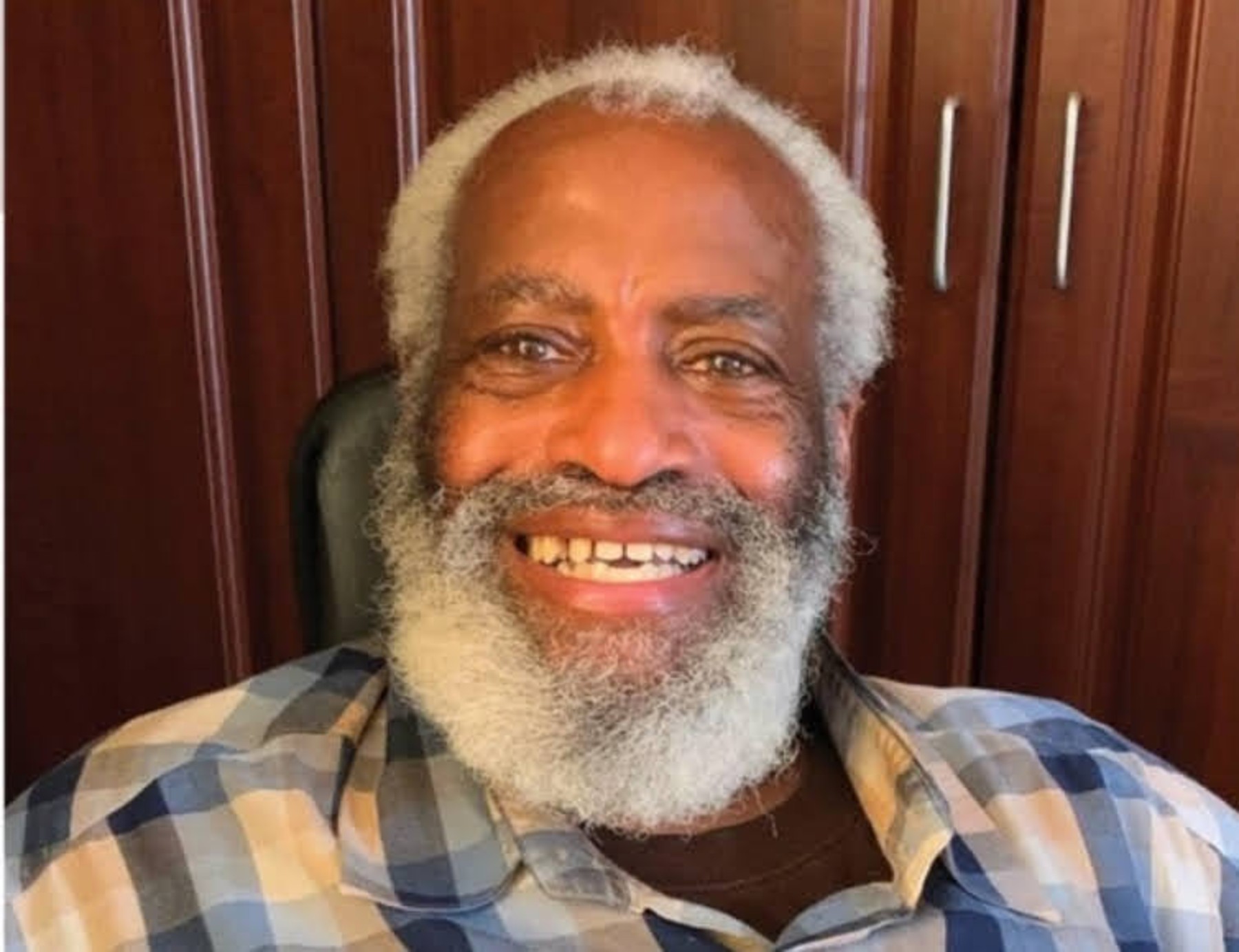 Larry Terry's Instagram, Twitter & Facebook on IDCrawl