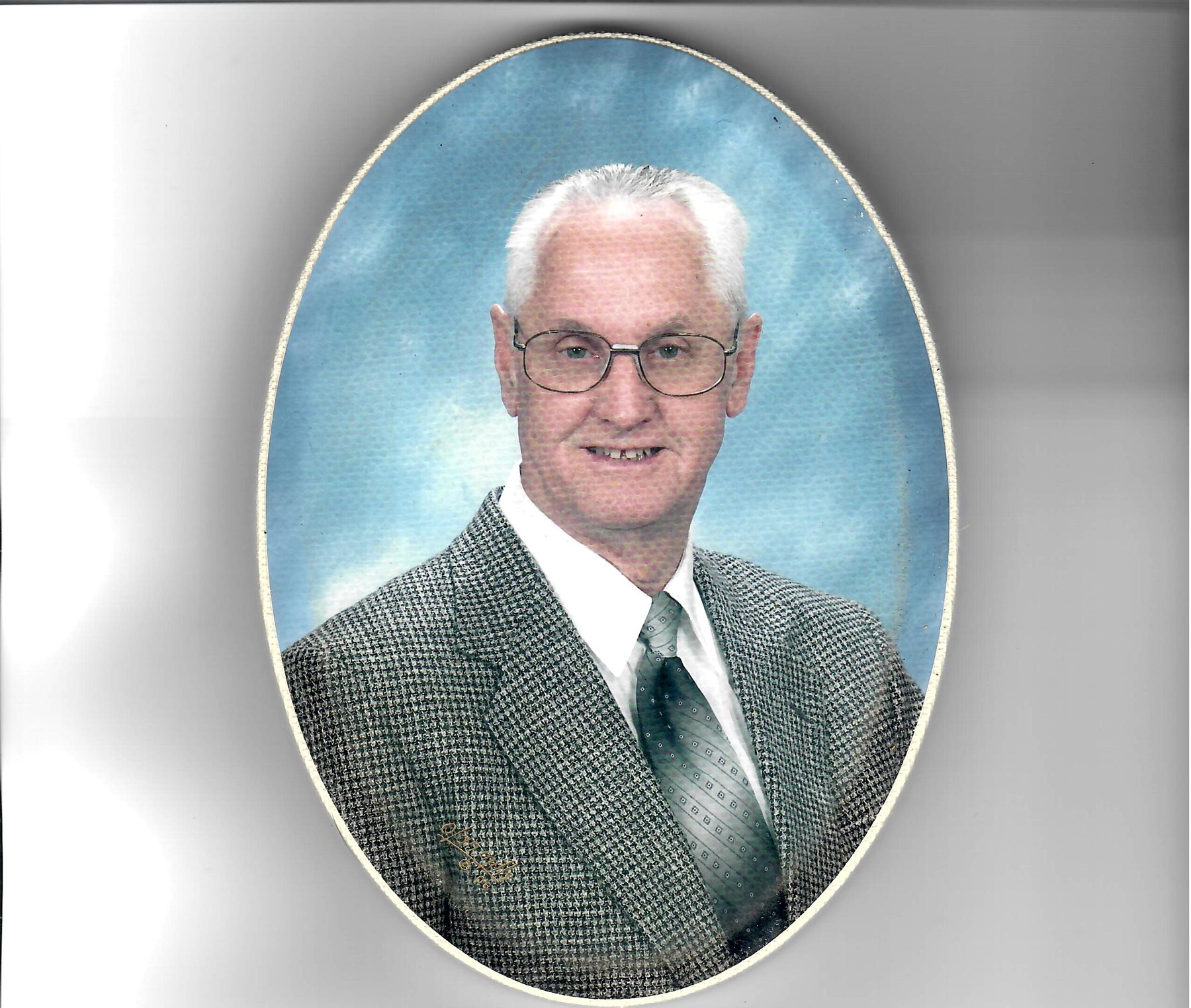 Raymond Earl Ames Obituary - Auburn, ME