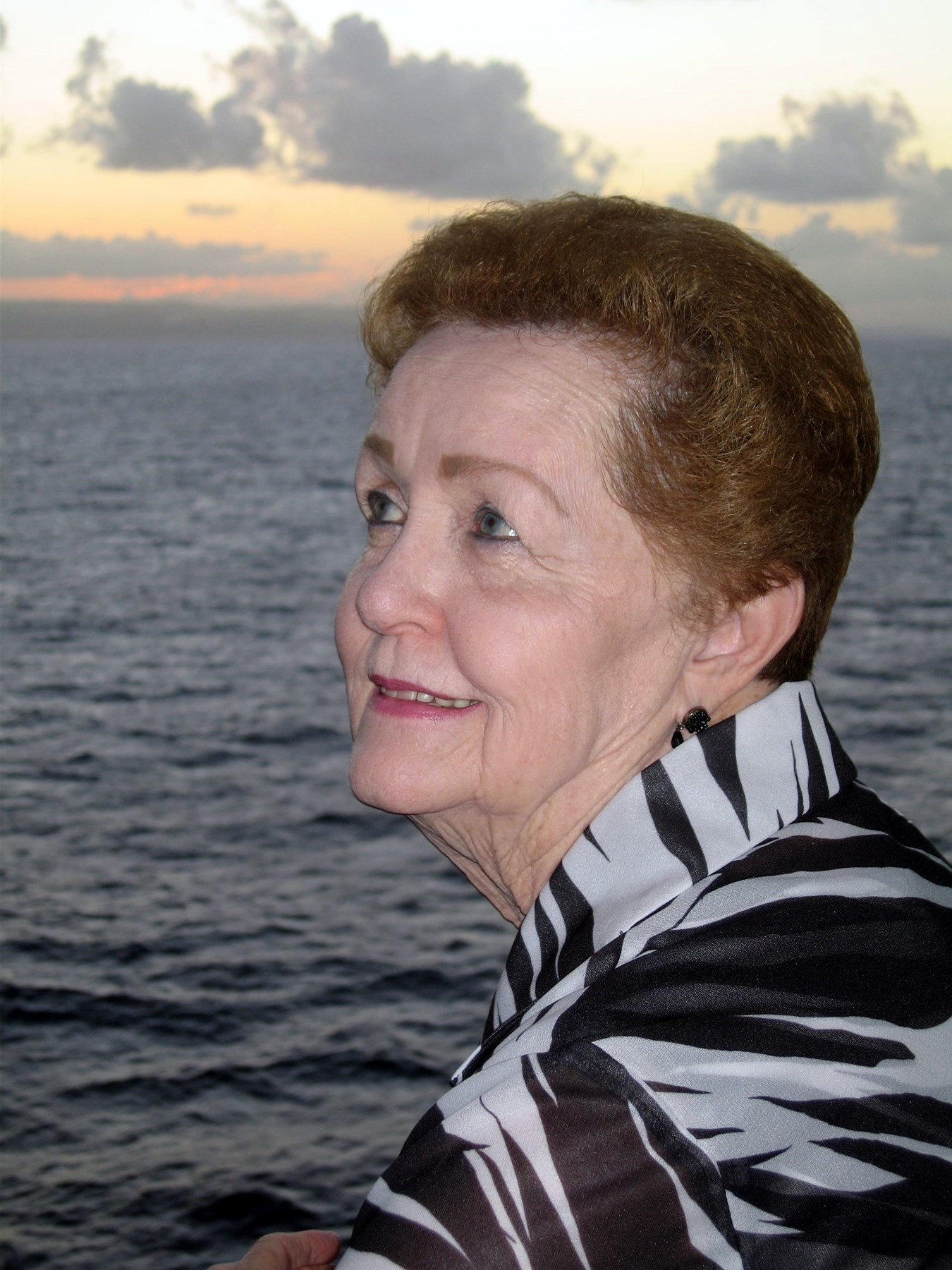 Hellen Smith's Instagram, Twitter & Facebook on IDCrawl