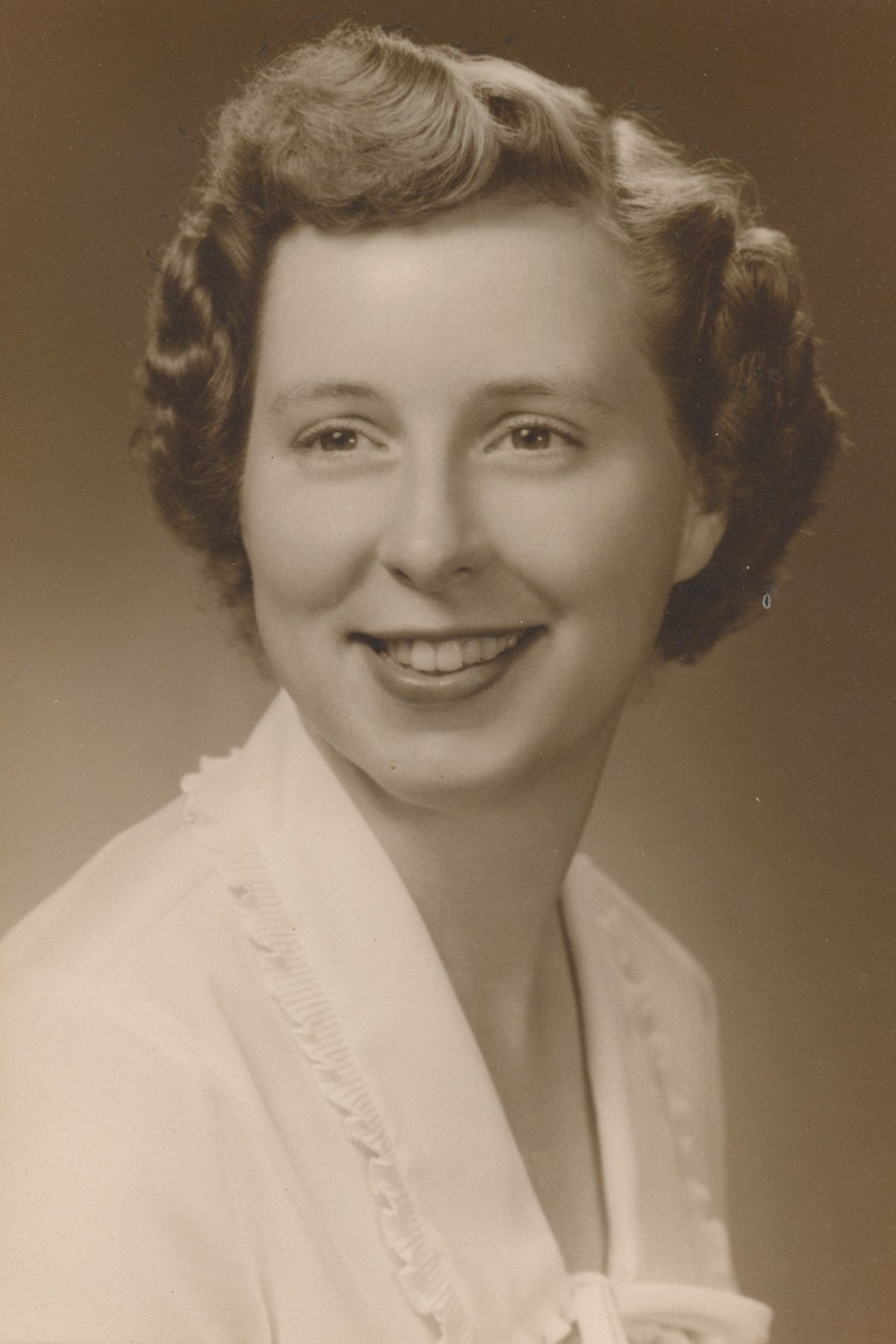 Marian Louise Hecker Obituary - Costa Mesa, CA