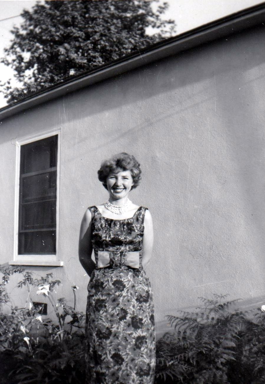 Margaret Helen Kessel Obituary - Santa Ana, CA