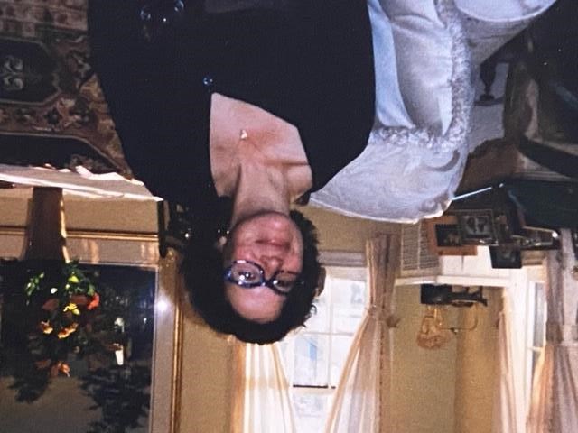 Laura Rezetko Obituary - Oak Lawn, IL