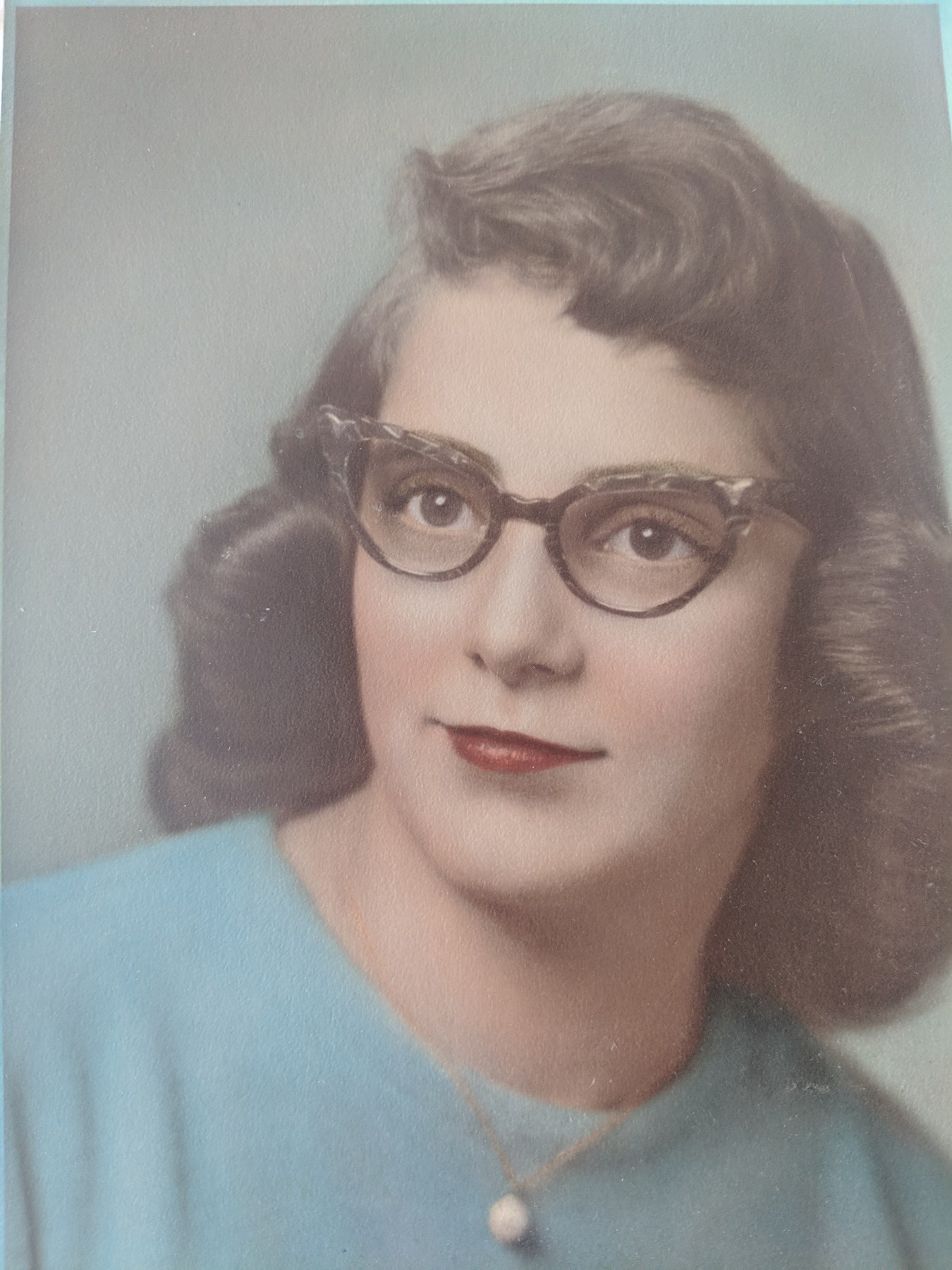 Julie Cline's Instagram, Twitter & Facebook on IDCrawl