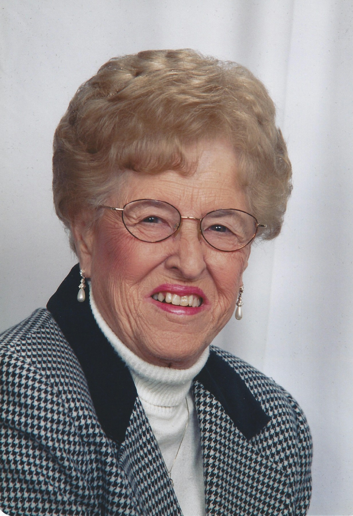 Bonnie Howlett-Stramel Obituary - Wichita, KS
