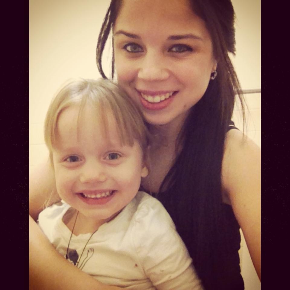 Shellie Armstrong's Instagram, Twitter & Facebook on IDCrawl