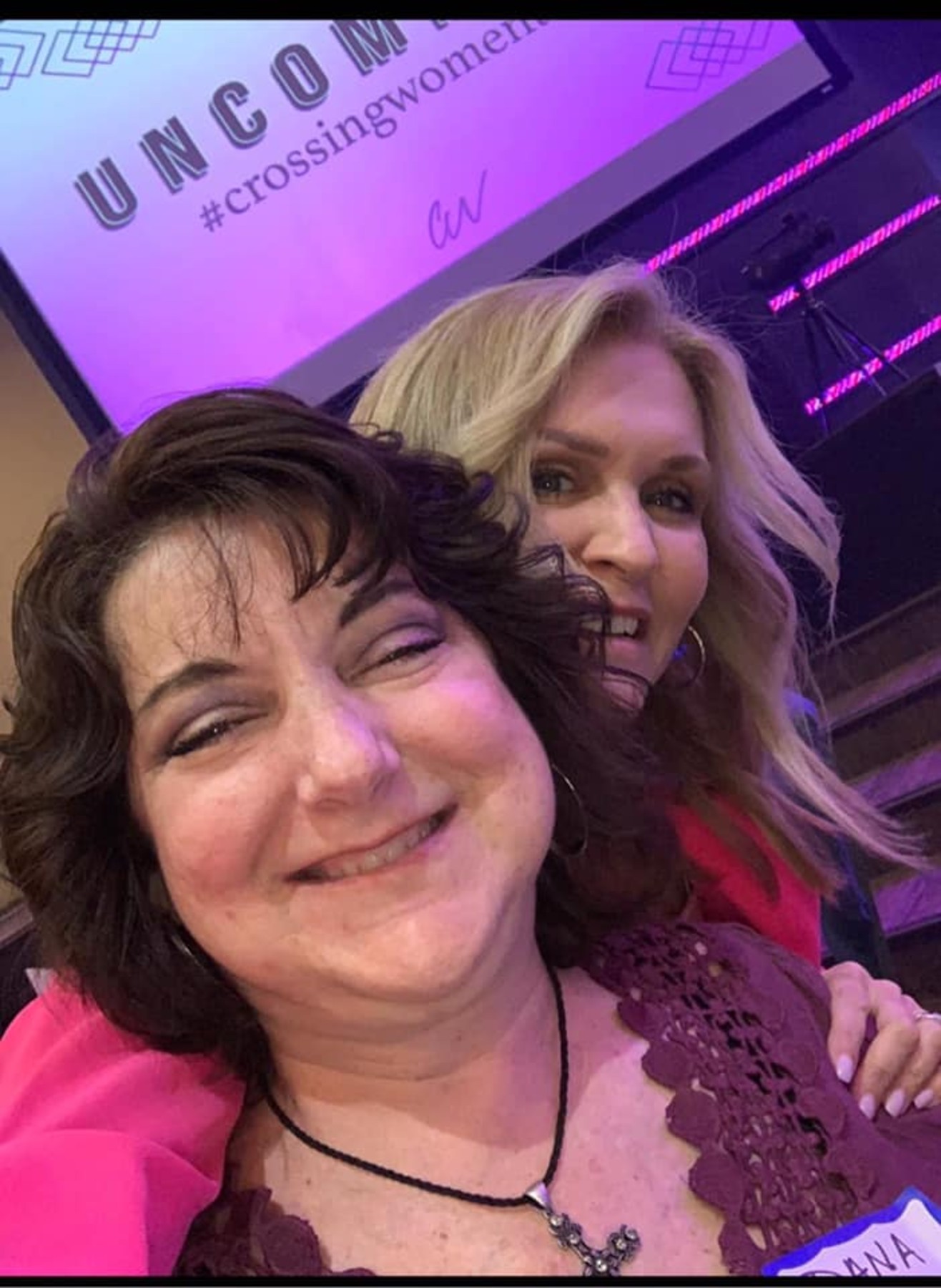 Saundra Hall's Instagram, Twitter & Facebook on IDCrawl