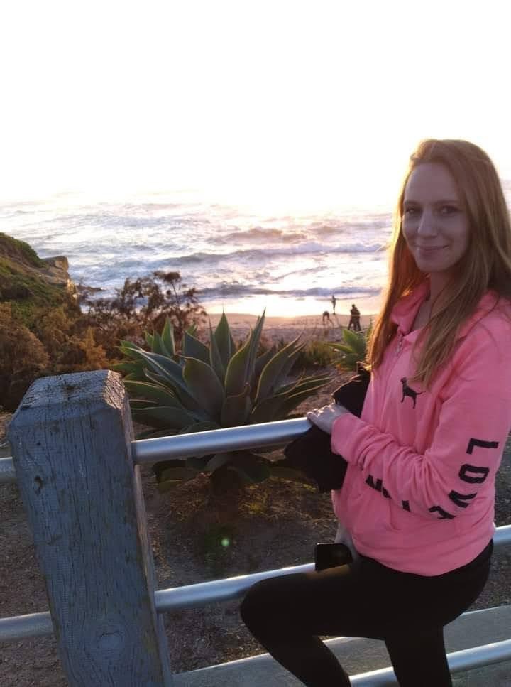 Nicole Bevan Obituario - Apex, NC