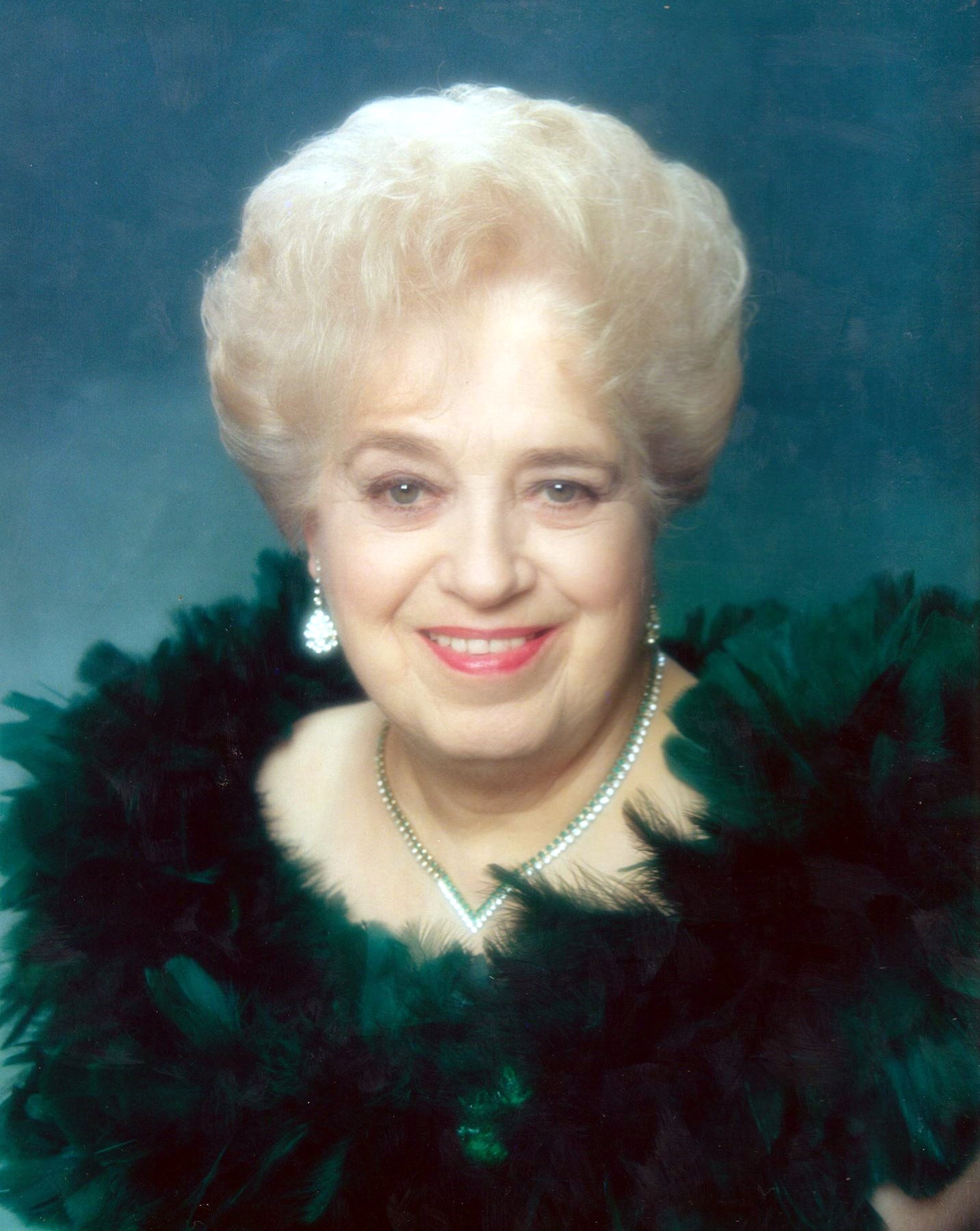Marilyn Agnes Phillips Obituary - White Lake, MI
