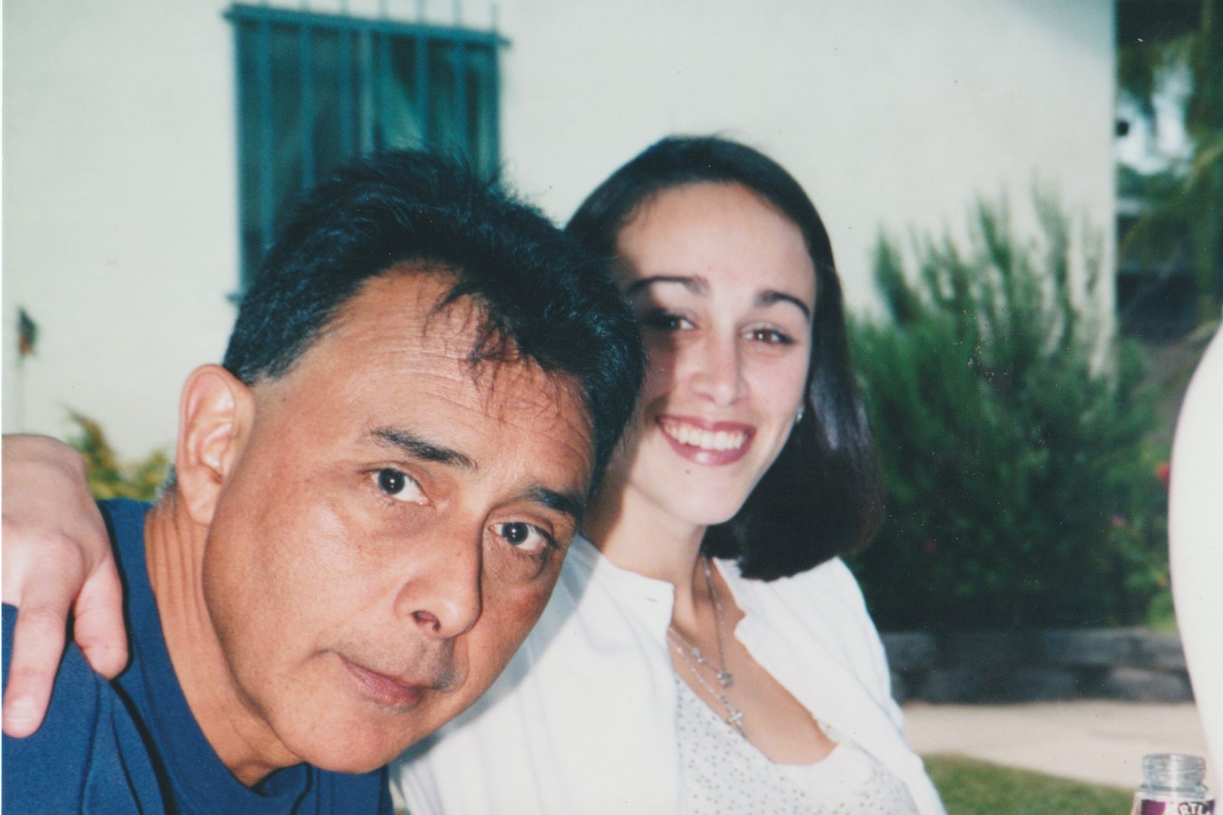 Robert Saenz's Instagram, Twitter & Facebook on IDCrawl